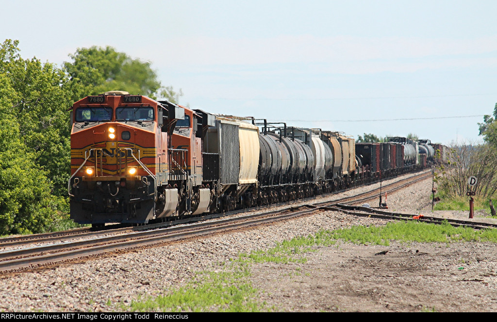 BNSF 7680